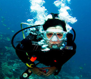 Clearing Your Mask While Diving